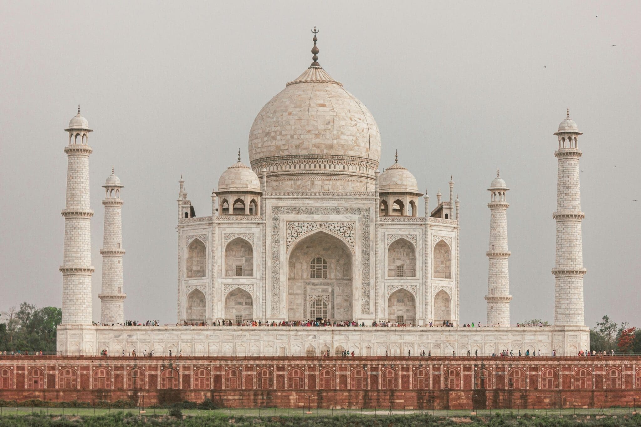 Taj Mahal Quartzite: Best Design Trends For 2025